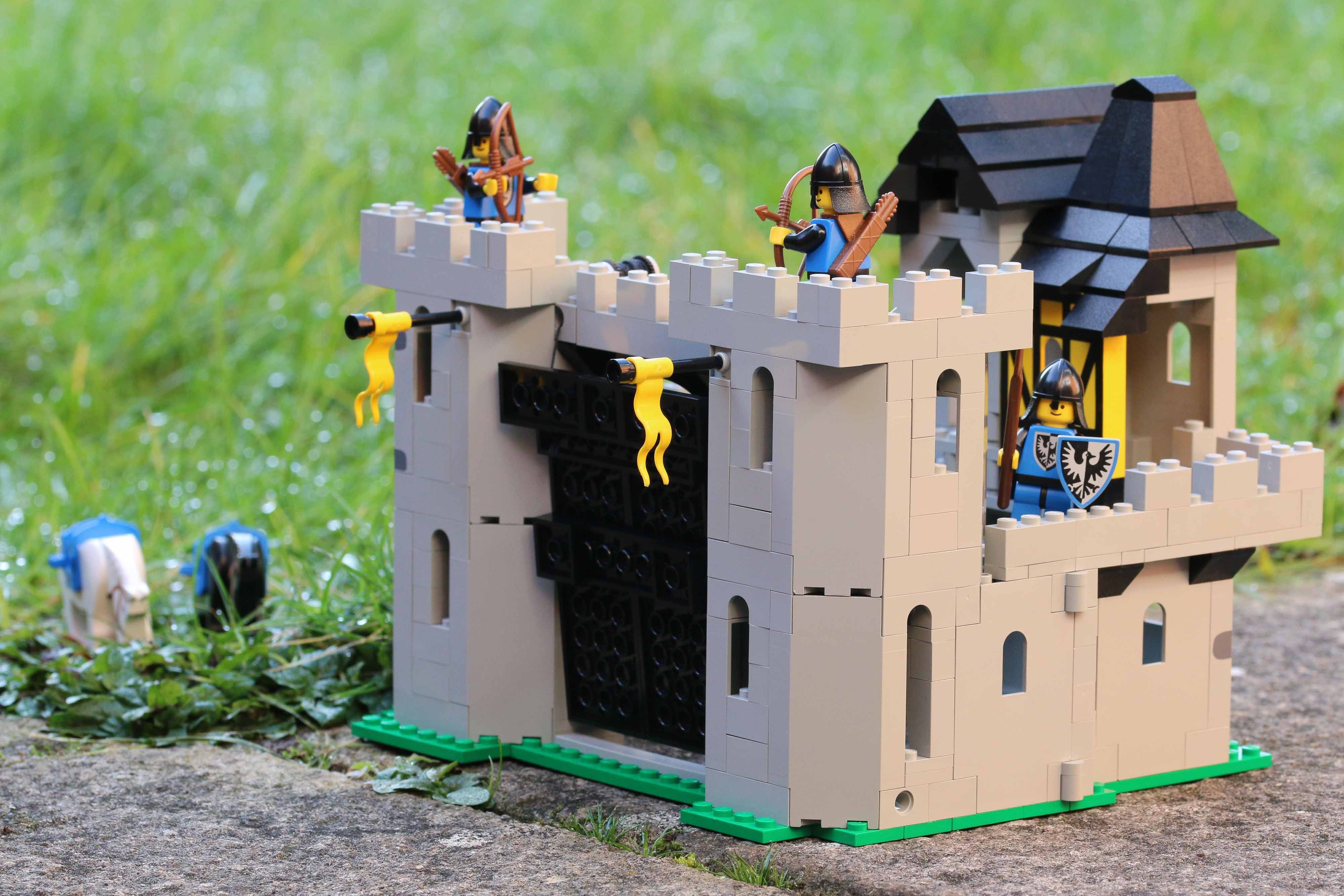 Lego Castle – Finn’s Bricks